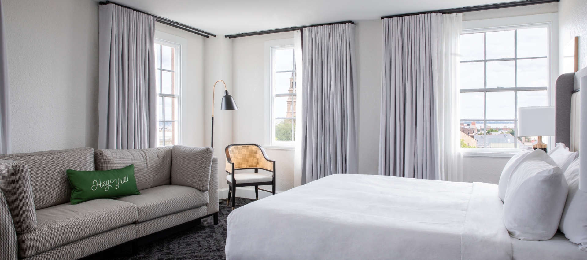 Corner Room - Accommodation | Mills House